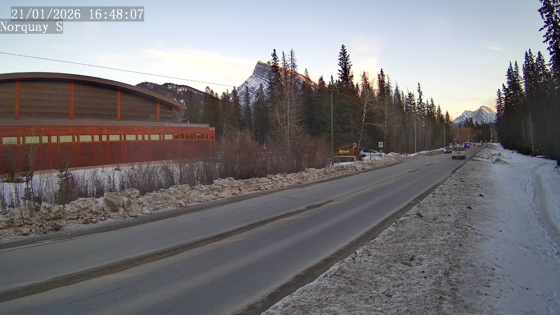 Mt Norquay Road S at the Fenlands - Live Traffic Cameras in Canada